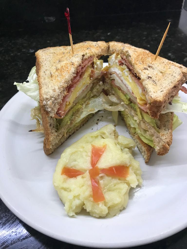 What’s It Like to Dine At Deja Vu Restaurant? | by Villa Deja Blue ...