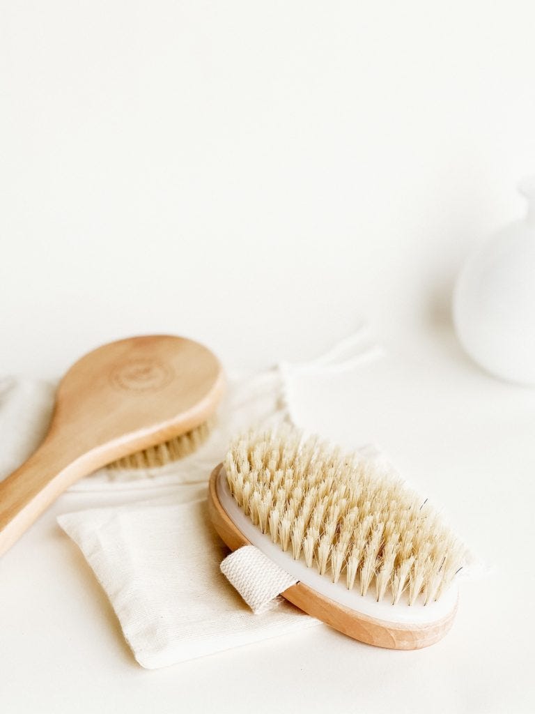 All About Dry Brushing: What It Is, How It Works & How to Do It ...