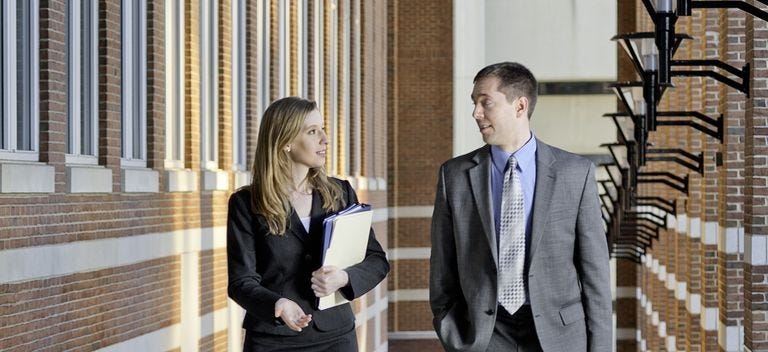 How Construction Lawyers Perform Their Duties? | by Tania Jelinek | Medium