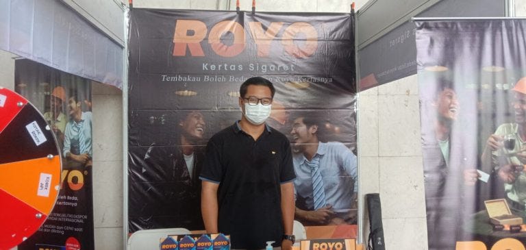 Royo Kertas Sigaret Lebih Praktis dan Bahan Baku Standar Internasional | by Redaksi | Medium