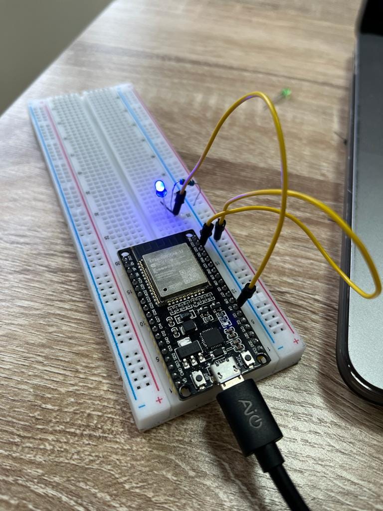 Embedded System #7: Aktuator (LED-PWM) | by Muhammad Andiananto Bismaramadhan | Medium
