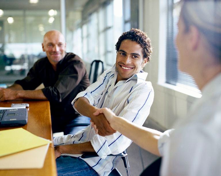 How to make your buyer look better | by Sales Confidence | Medium