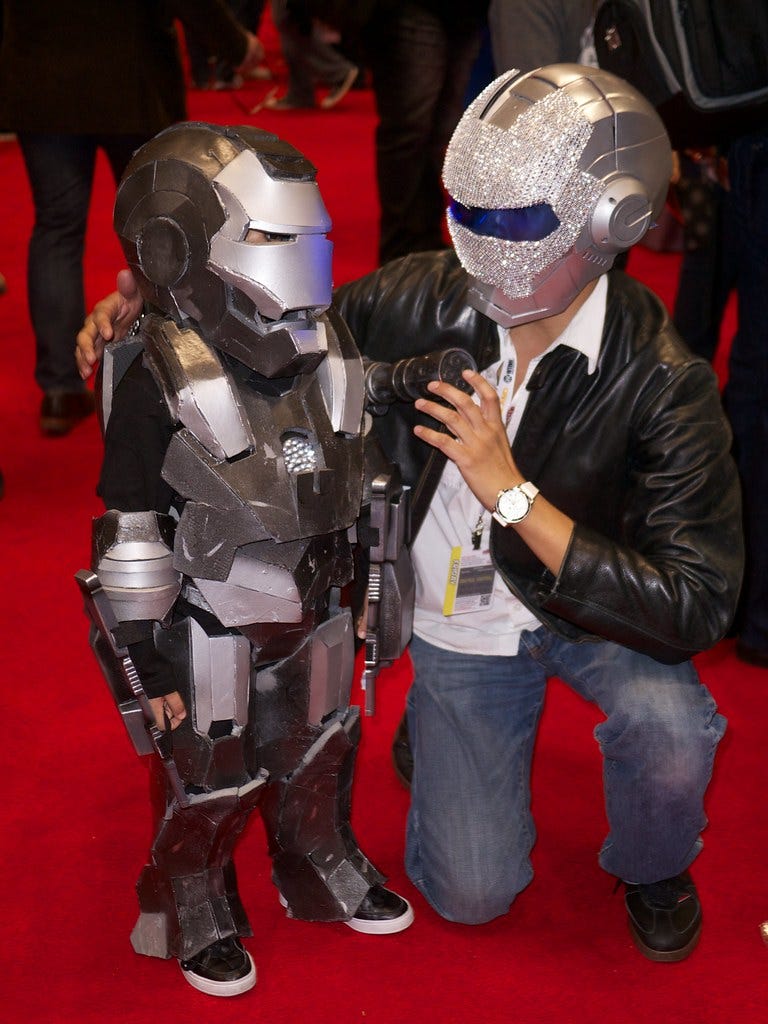 Medium Vs. Substack in 2025: Why New Writers Should Choose Medium First | by Revolverocelotyt ...