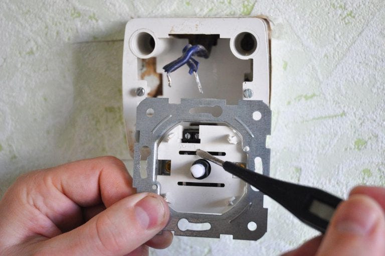 Electricians Recommend These 4 Tips to Reduce Electrical Consumption ...