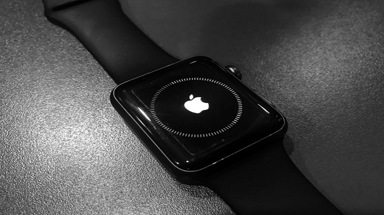 Signs your Apple Watch has suffered liquid damage - Pinky Roy - Medium