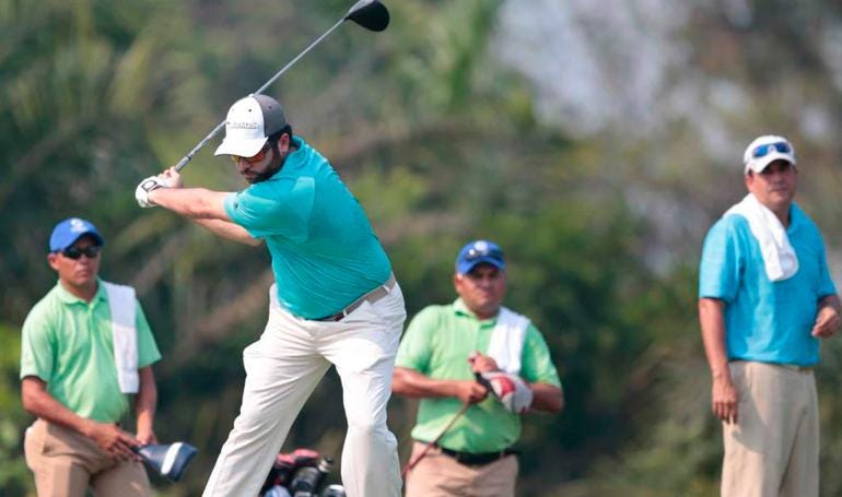 Jonathan Schacher y los nuevos adeptos al Golf Catracho | by Maleja ...
