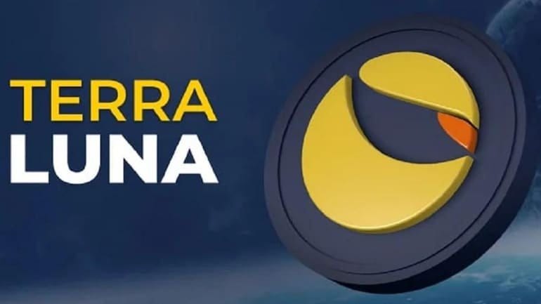 The Rise and Fall of Stablecoins: Lessons from the Collapse of Luna and ...