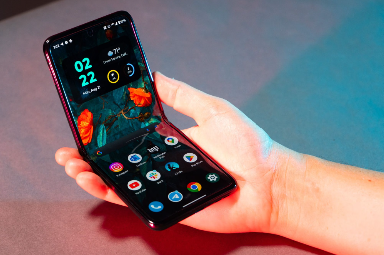 The Hype Behind Foldable Smartphones: Are They Worth It? | by Angelo ...