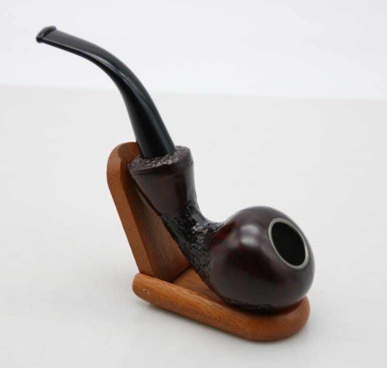 What Are The Perks Of Buying Smoking Pipes Online? | by Jennifer ...
