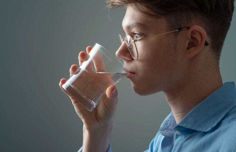 Does Drinking Water Help Acne? | by İbrahim Durdağı | Medium