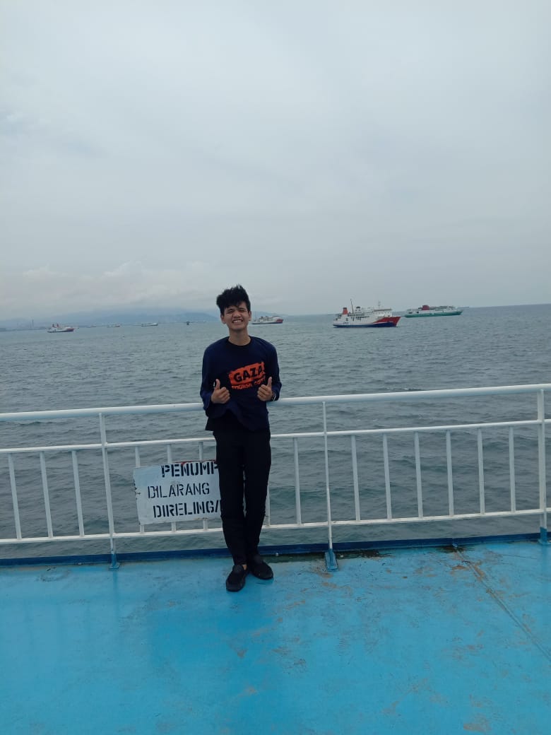 Pertama Kali Naik Kapal Laut. (11) ; Pengalaman pertama naik kapal… | by Aris Agustian | Medium