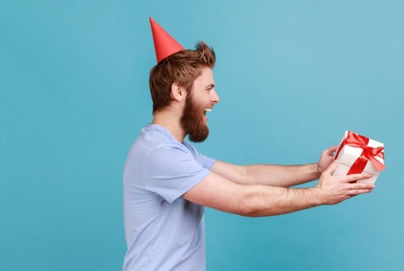 Top 5 Birthday Gifts for Men Who Love Cool Gadgets: Must-Have Tech for ...