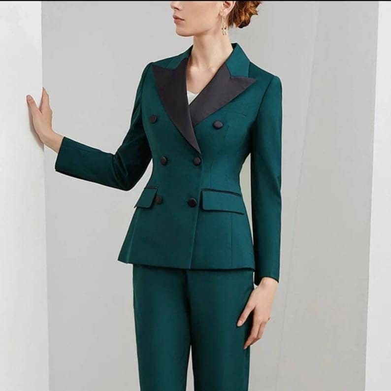 “Stunning 2-Piece Prom Suits for Women: Effortless Elegance” | by ...