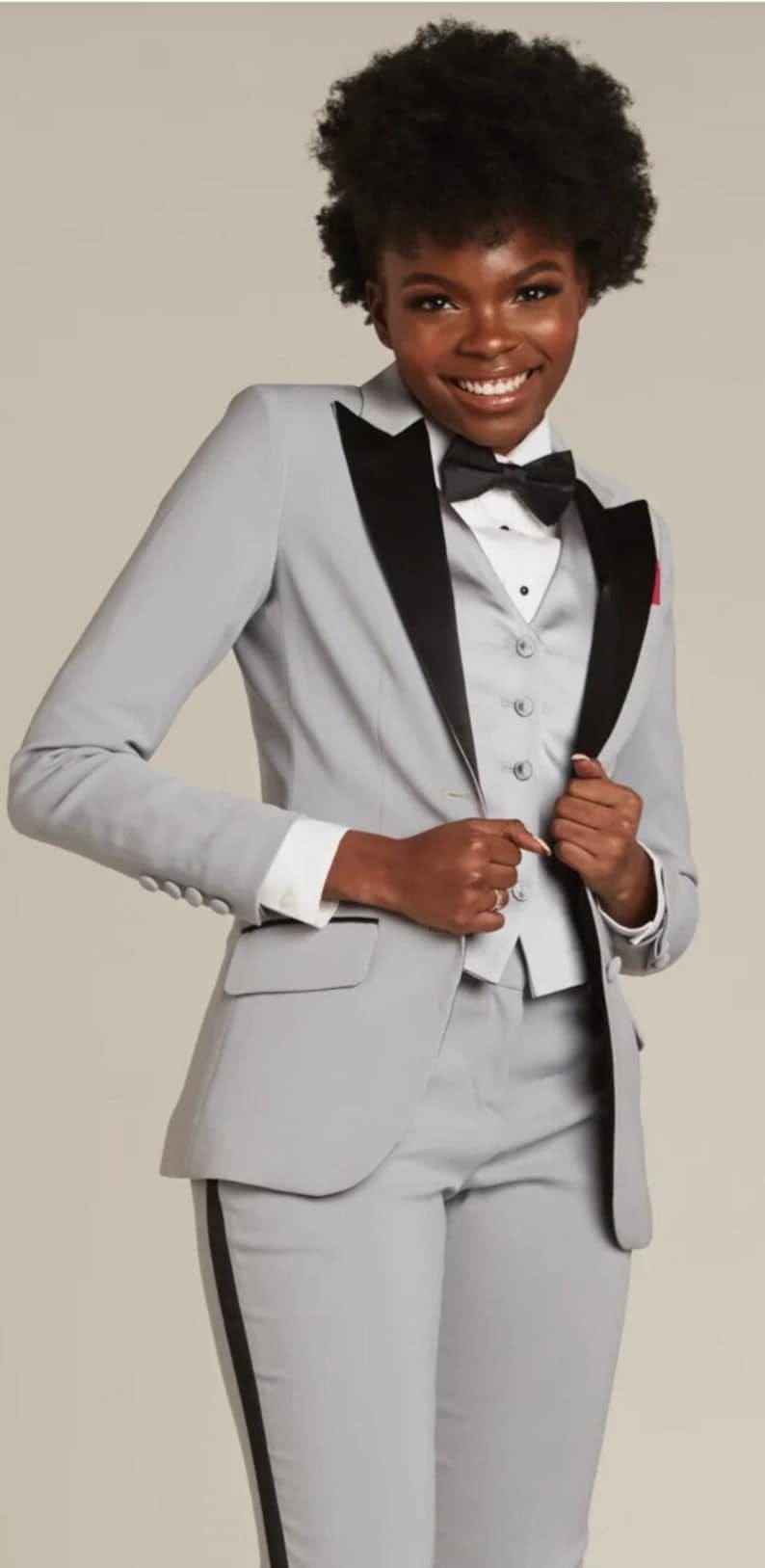 Elegant Ensemble: 3-Piece Women’s Suit Set for Timeless Sophistication ...