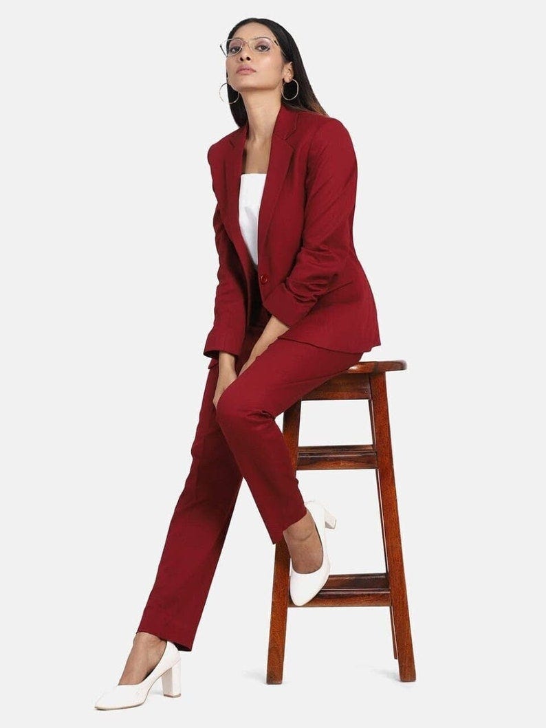 “Stunning 2-Piece Prom Suits for Women: Effortless Elegance” | by ...