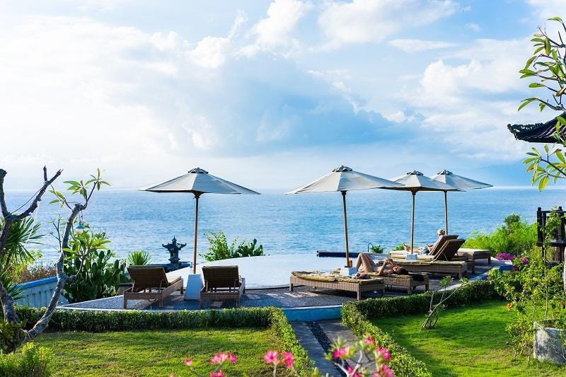 Review Bali Belva Bungalow Rekomendasi Hotel Dekat Sunset Point di Bali ...