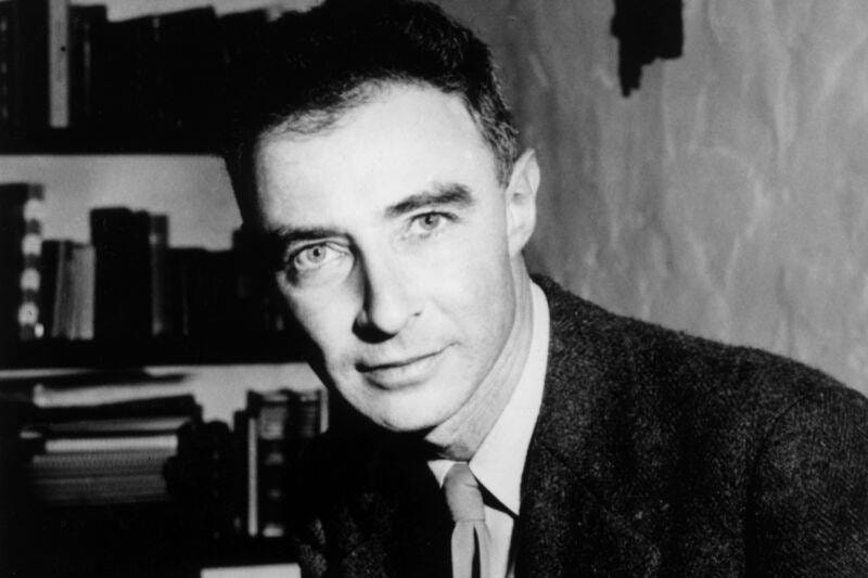 Robert Oppenheimer Kimdir? | by astrafizik | Medium