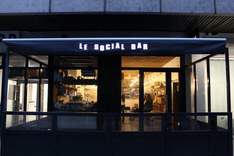 How to Add a Social Bar to Your Website | by Usersocial | Medium