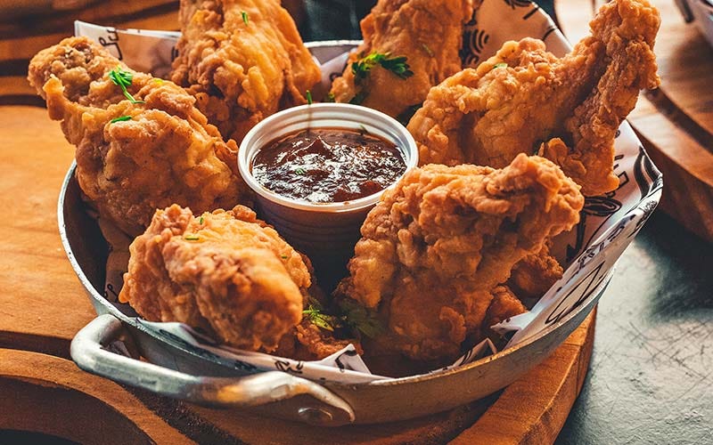 Top 5 best chicken dishes in dubai | by Hello Meals On Me | Medium