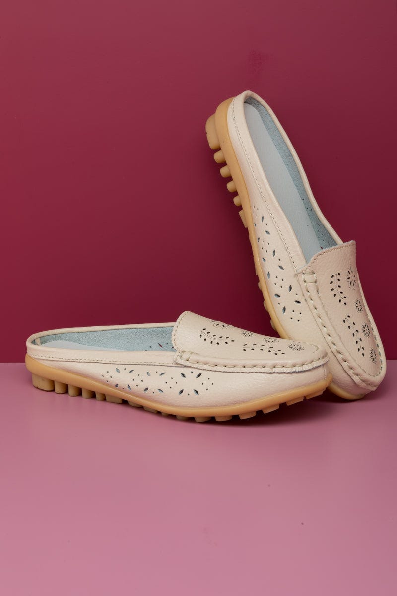 Go Stylish and Comfy with the Best Footwear | by SMAIBULUN | Medium