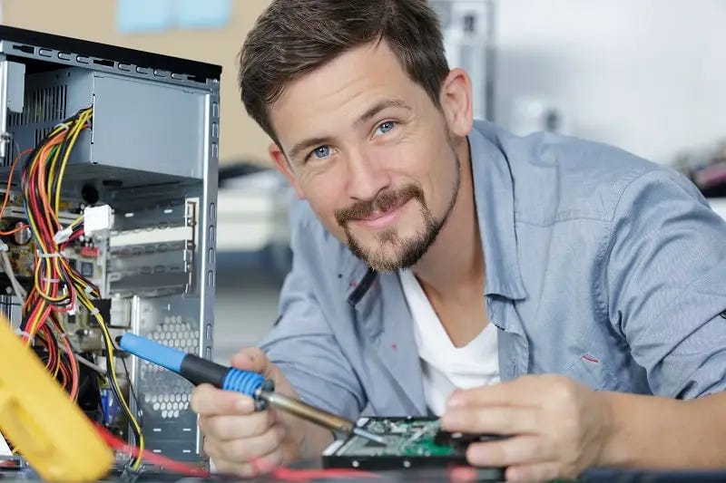 What do hardware engineers do. Hardware engineers play a crucial role ...