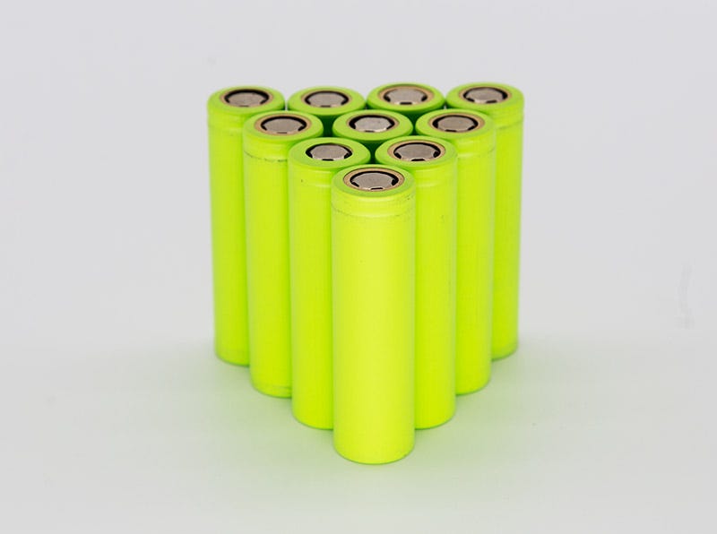 INR18650–2000mAh battery. 2000mAh Li-ion cylindrical battery… | by ...