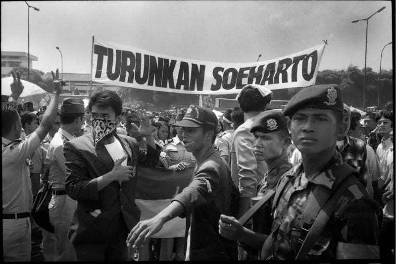 Mengapa Reformasi Gagal Membangun Institusi Inklusif? | by Umar | Jan ...