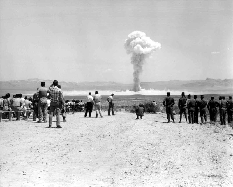 How 1950s Las Vegas Became a Nuclear Tourism Hot Spot | by Grant Piper ...
