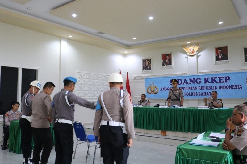 Langgar Etika Profesi Dua Oknum Personel Polres Lahat Jalani Sidang ...