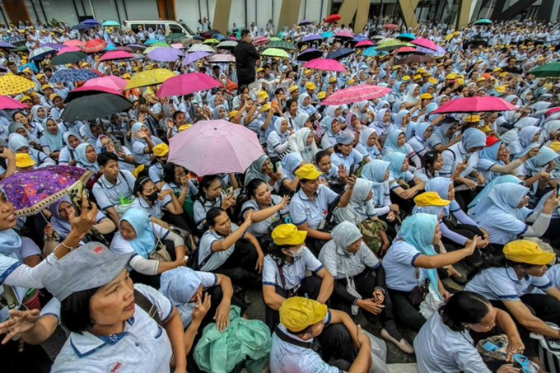 Indonesia’s Layoff Crisis: 70,000 Jobs Lost as Unions Call for National ...