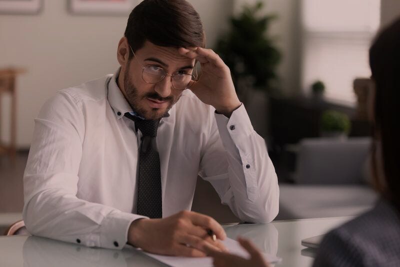 The 13 Green, Yellow and Red Flags when Interviewing for UI UX Jobs ...