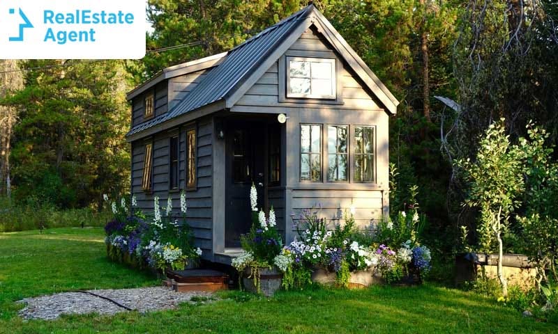The Non-Traditional Homes Battle. Do you like going about things… | by ...