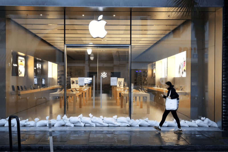 How to Land a Job at Apple’s UK Expansion | by Rightsworkers | Medium
