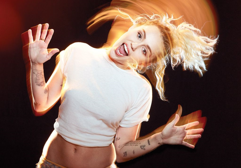 Um resumo de tudo que já sabemos sobre o retorno de Miley Cyrus | by ...