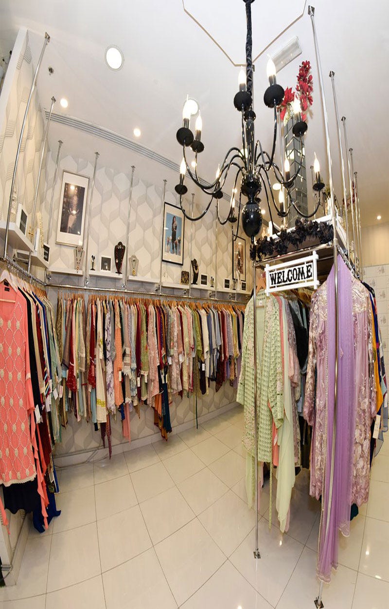 Tailoring shop in emirates hills - tonyless - Medium