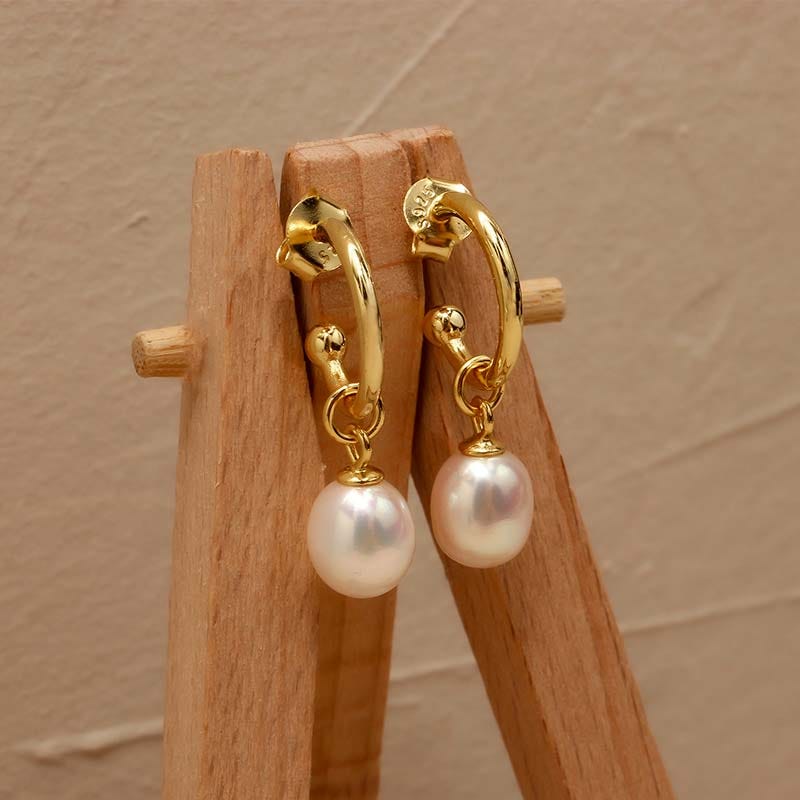 Anting Mutiara Sentuhan Modern - ARsignature - Medium