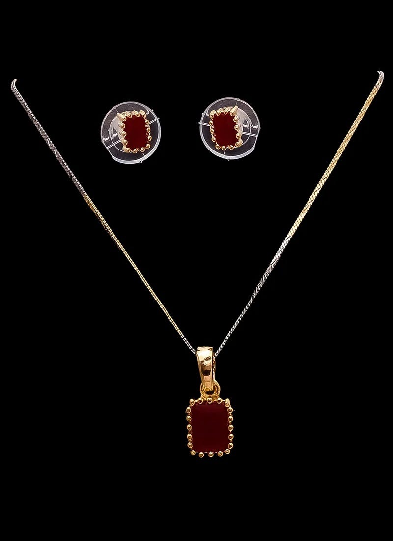 Wear A Pendant Set To Look Classy And Elegant | by indian outfit | Oct ...