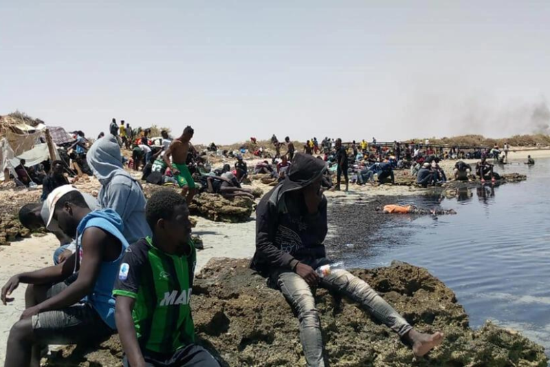 Tunisia Abandons Black Refugees and Migrants to a Harsh, Remote ...