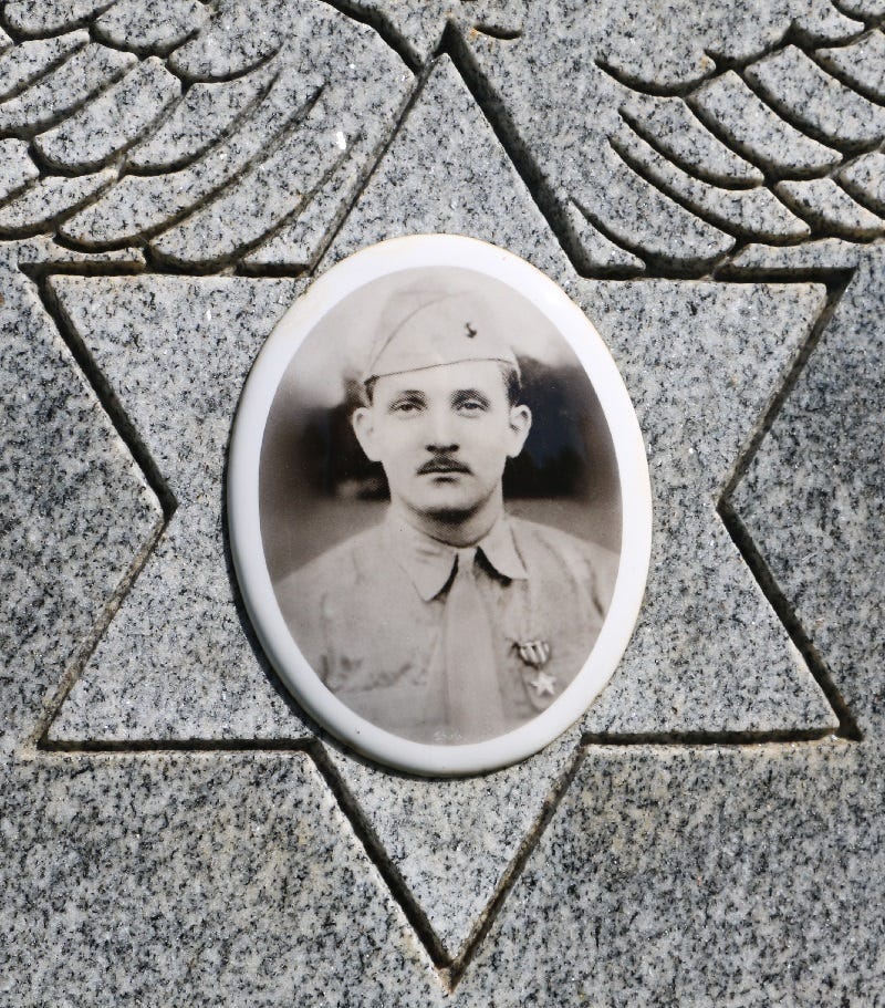 Remembering a Jewish WW2 Marine Who Was Killed On First Day of the ...