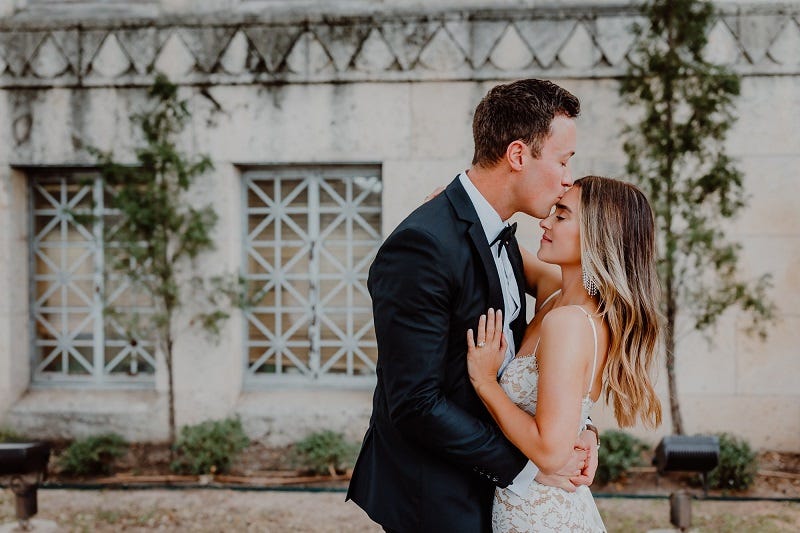 Weaving Love Stories: The Artistry of Lisa Woods in Austin Weddings | by lisawoodsphotography ...