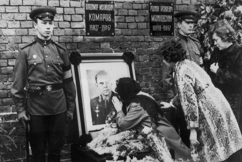 How Vladimir Komarov Died on Soyuz 1 | by Amy Shira Teitel | The Vintage Space | Medium