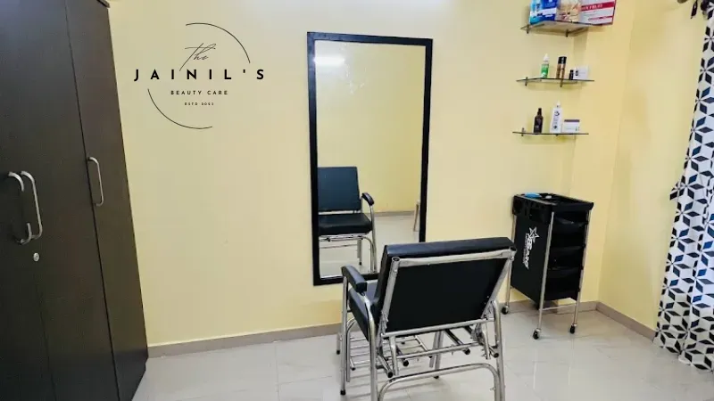 Jainil’s beauty care - Jankitrakky - Medium
