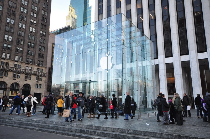 Apple’s Business Model — 2020 and Beyond | by Advin | Medium