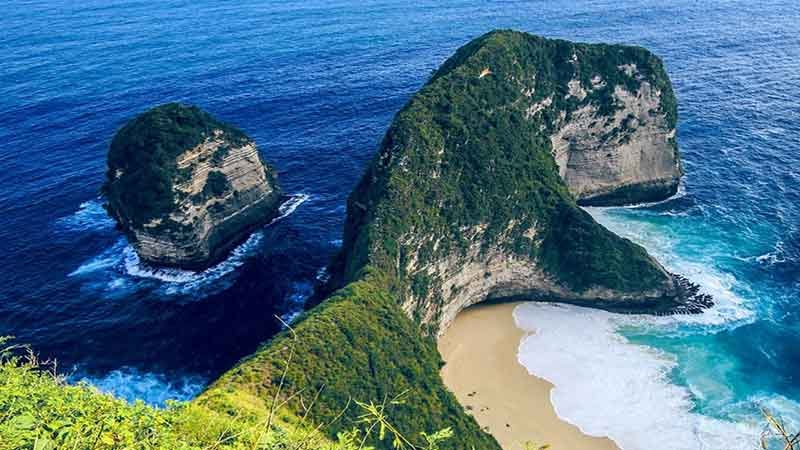 Nusa Penida Bali. There are some neighboring islands near… | by ...