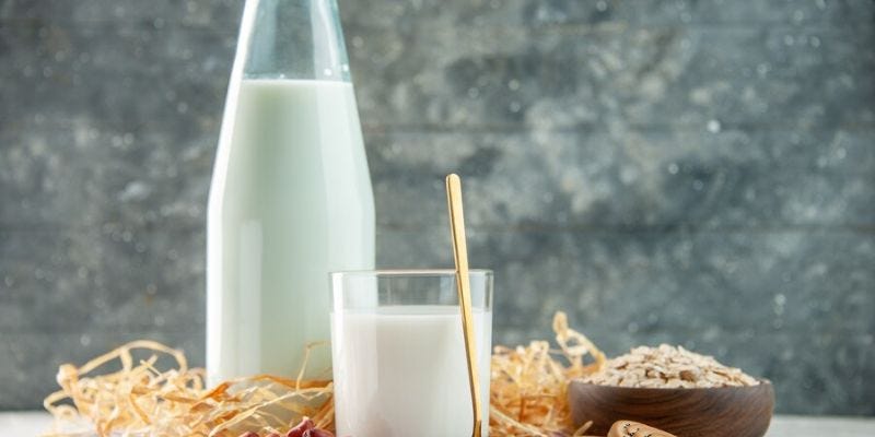 Harmonious Hydration: Organic Milk in Tune with Nature’s Rhythms | by ...