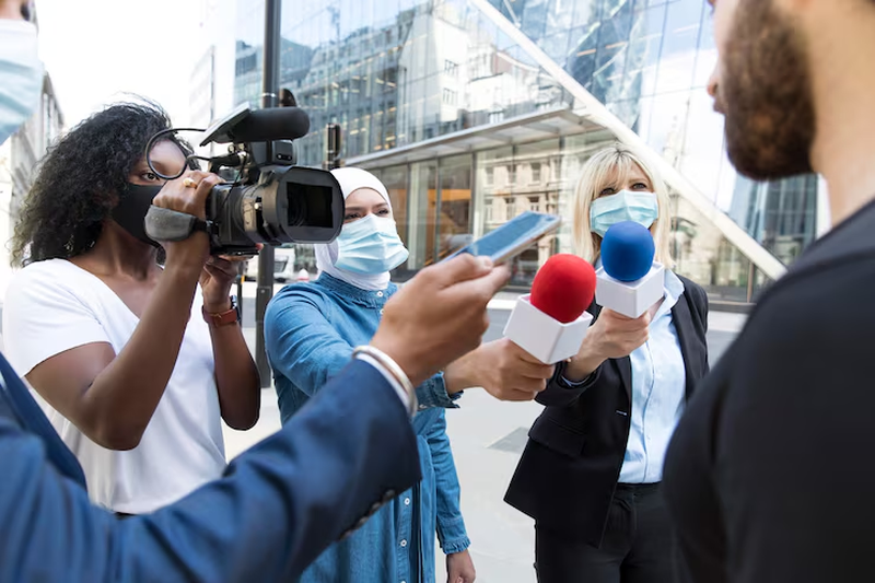 Local journalism as the basis for a new model of public information ...