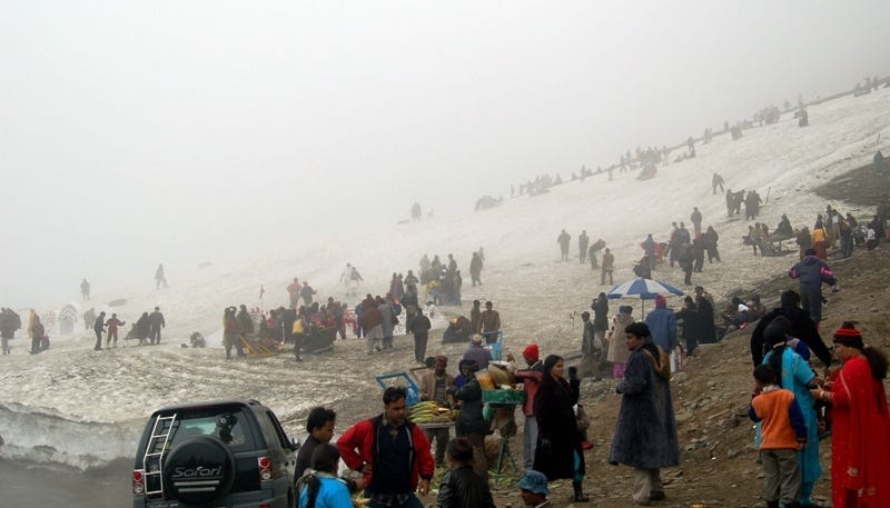 Manali Honeymoon Packages. Destination… | by Shubham Thalasi | Medium