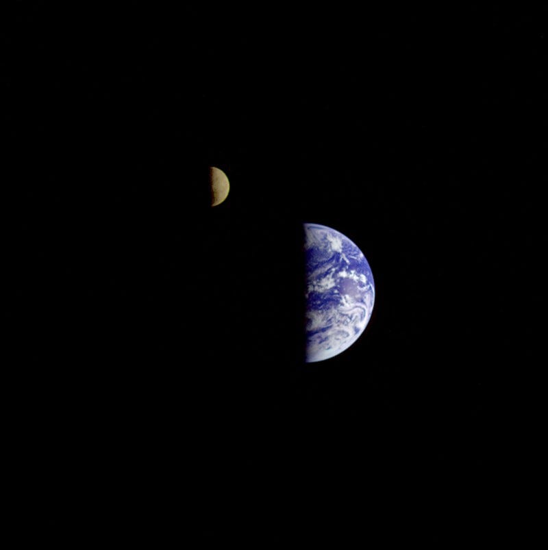Why Does Earth Appear Blue From Space? | by Ethan Siegel | Starts With ...