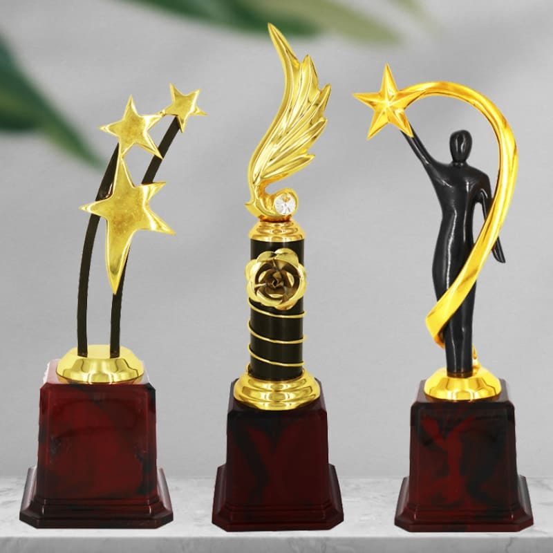 Metal Trophies & Awards - Global Trophy - Medium