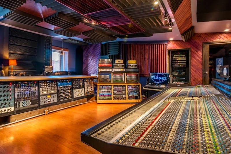 Are Big Facility Recording Studios scaring away the Next Generation ...